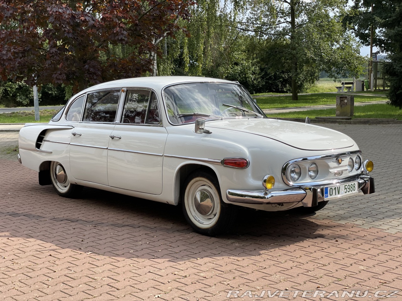 Tatra 603