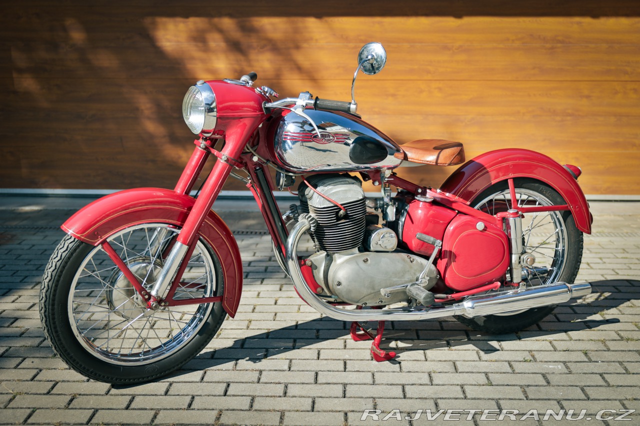 Jawa 500 OHC TYP 15/00 ŠNEK 1953