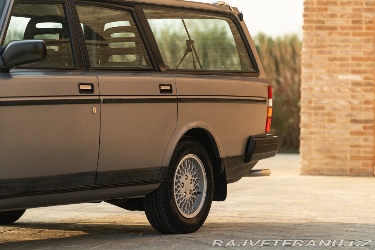 Volvo 245 SUPER POLAR 1991