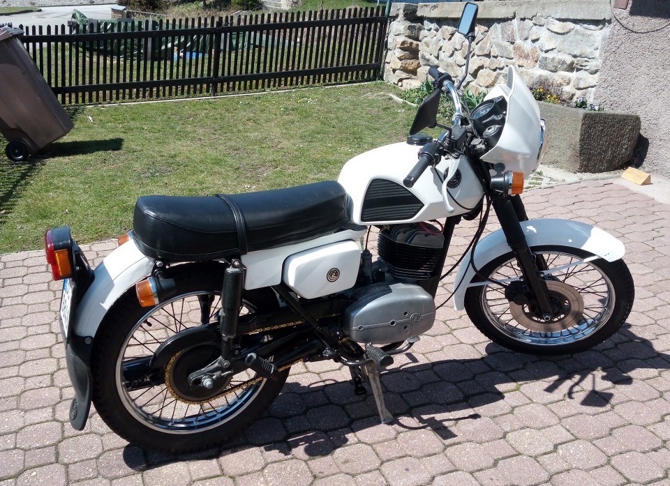 ČZ 180 487.3 1992